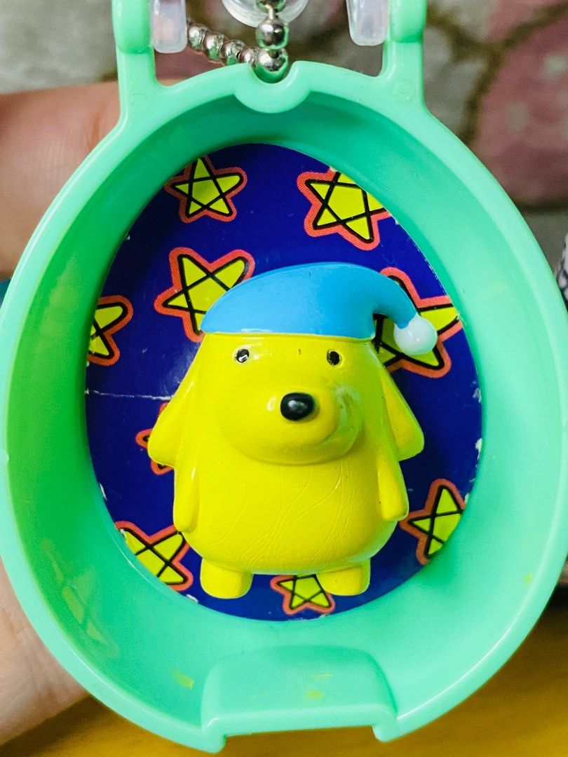 Vintage 1997 Tamagotchi (Pochitchi) figure with case keychain 250 ...