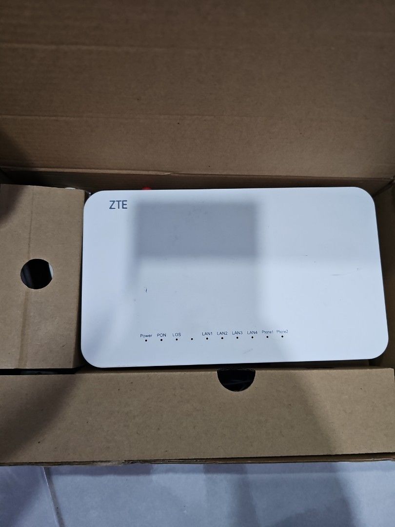 Zte Router Computers And Tech Parts And Accessories Networking On Carousell