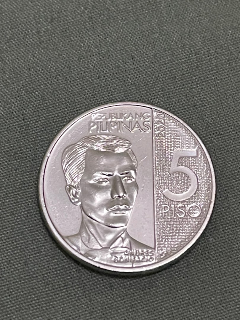 5 piso 2020 round Philippine coin, hard to find, Hobbies & Toys ...