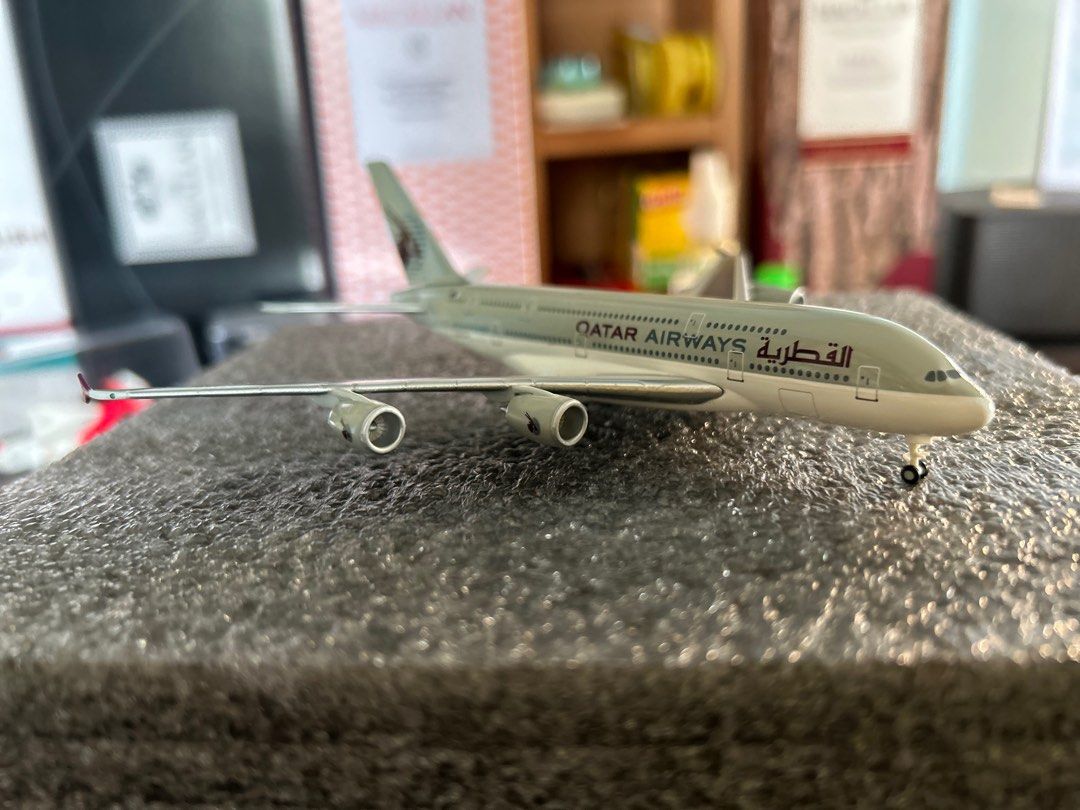 Airplane diecast 1:500 Airbus A380 Qatar Airways, Hobbies & Toys, Toys ...