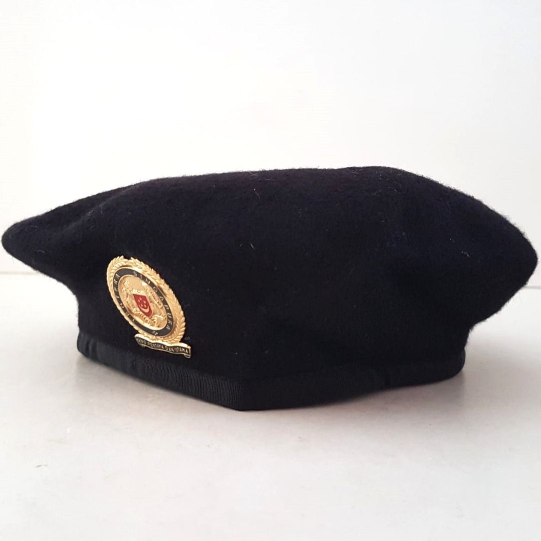 Black SAF Beret with Crest, Size 7, Rare Collectibles, Singapore Armed ...
