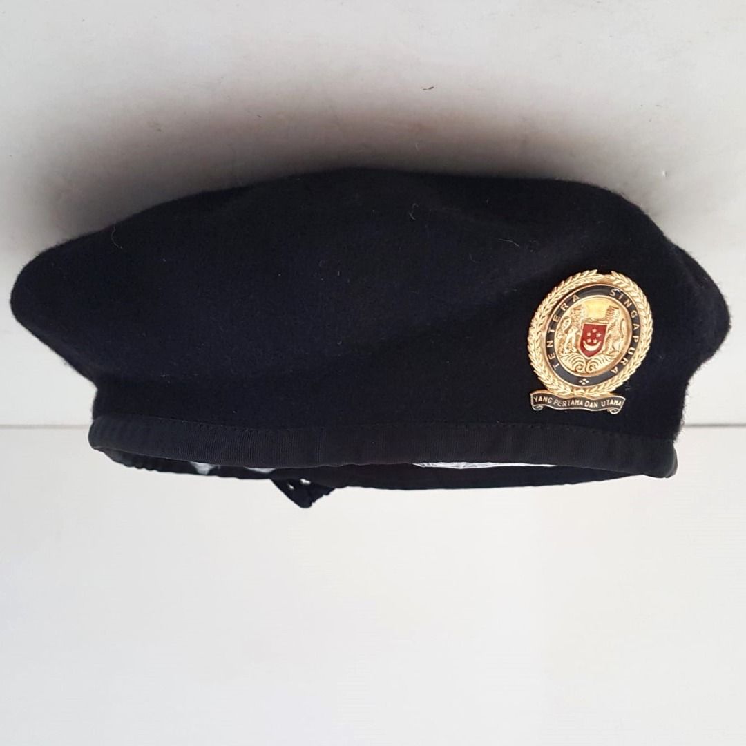Black SAF Beret with Crest, Size 7, Rare Collectibles, Singapore Armed ...