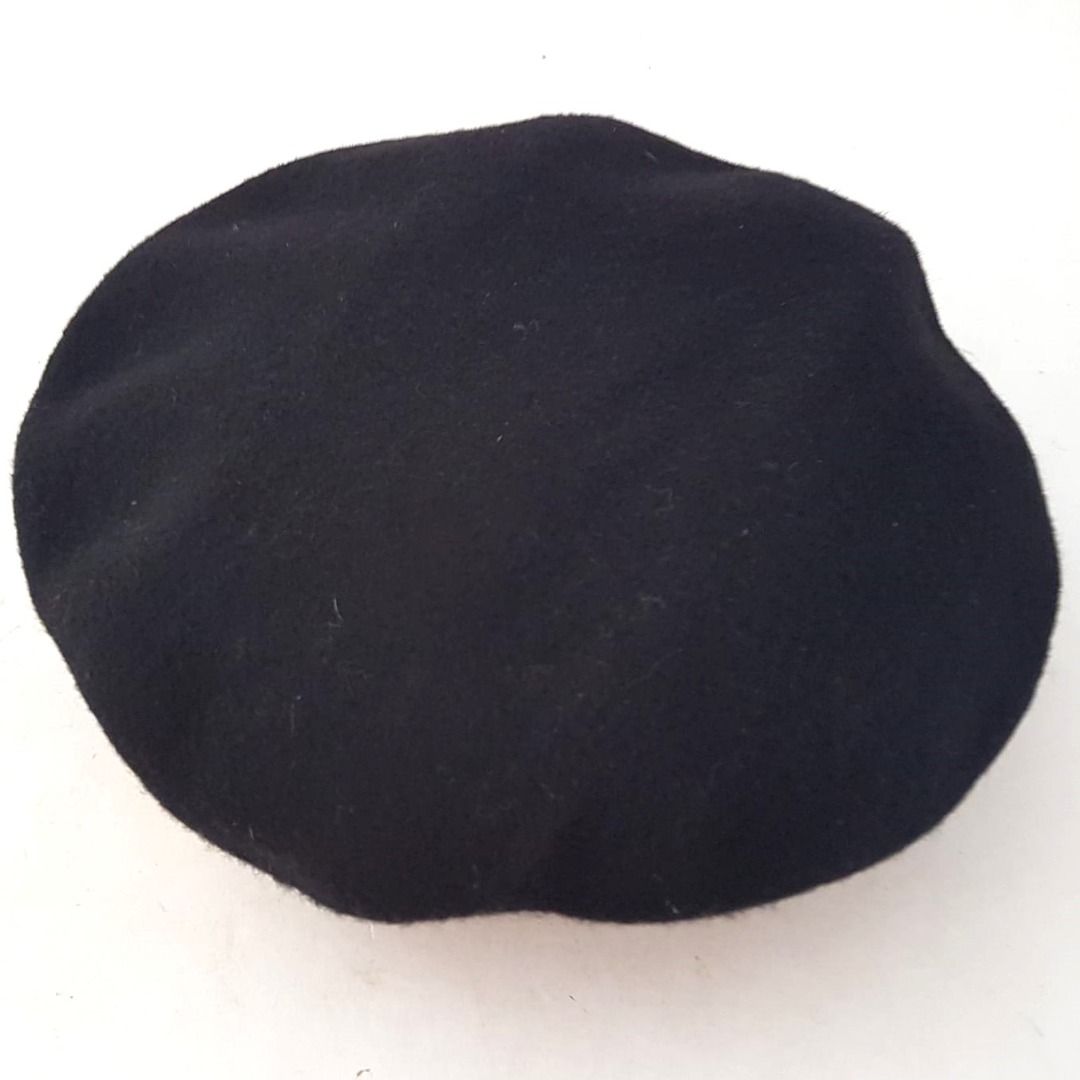 Black SAF Beret with Crest, Size 7, Rare Collectibles, Singapore Armed ...