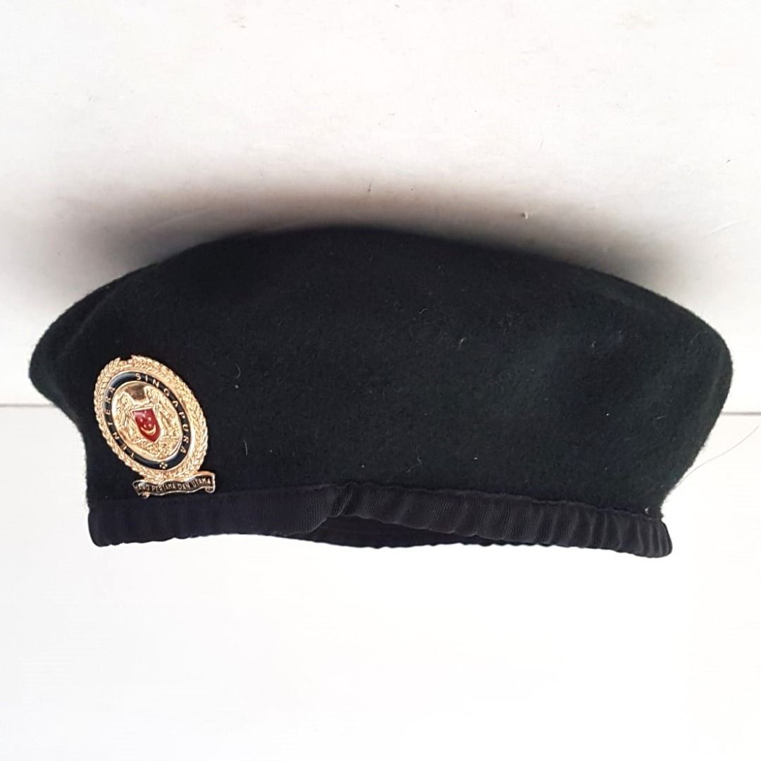 BLUE SAF Beret with Crest, Size 7, Rare Collectibles, Singapore Armed ...