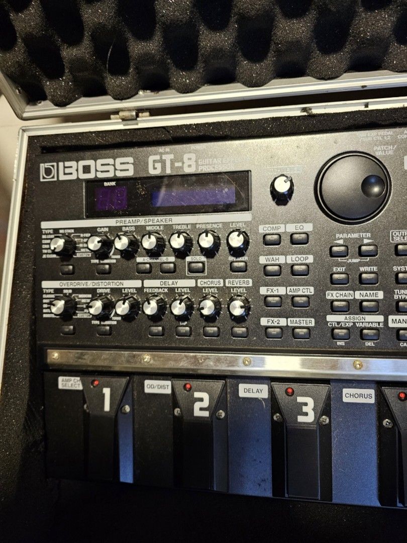 Boss GT-8 Guitar Effects Processor, Hobbies & Toys, Music & Media ...
