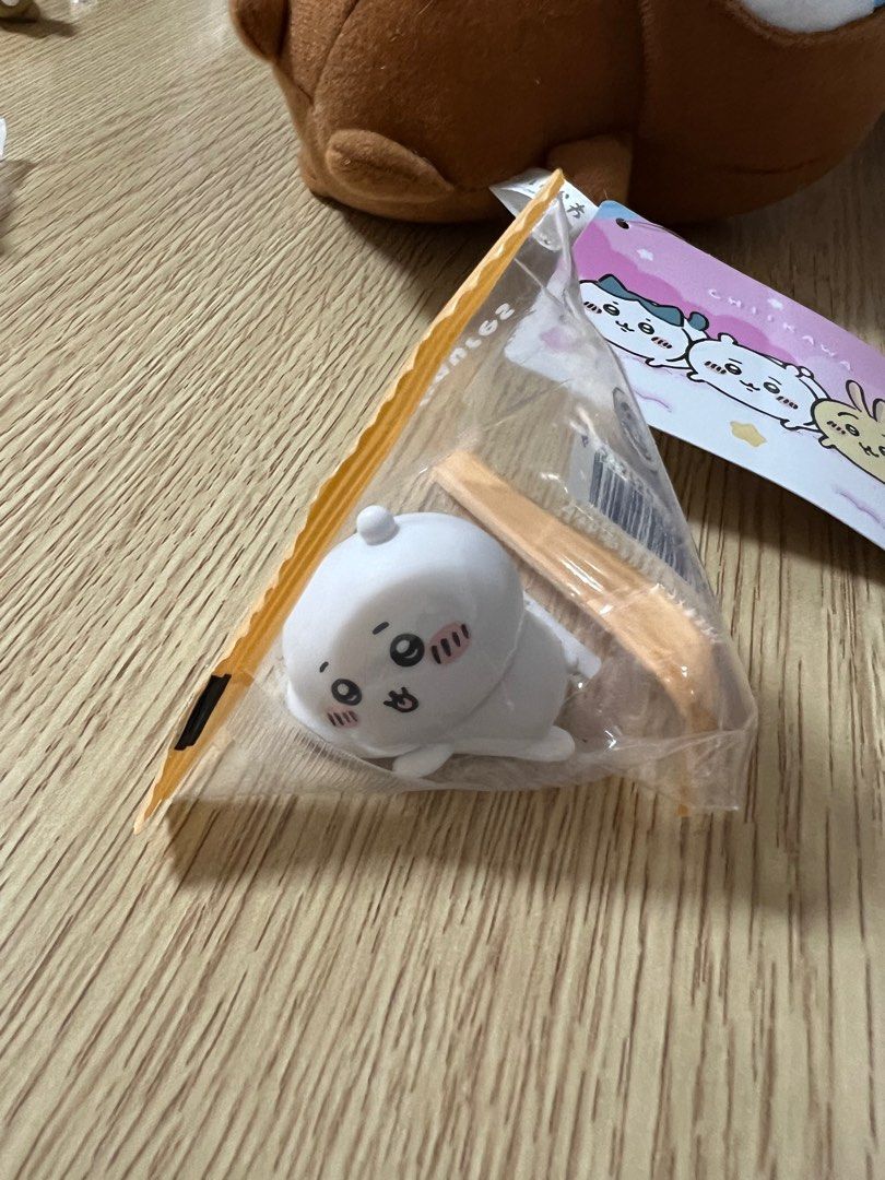Chiikawa mini figure, 興趣及遊戲, 玩具 & 遊戲類 - Carousell