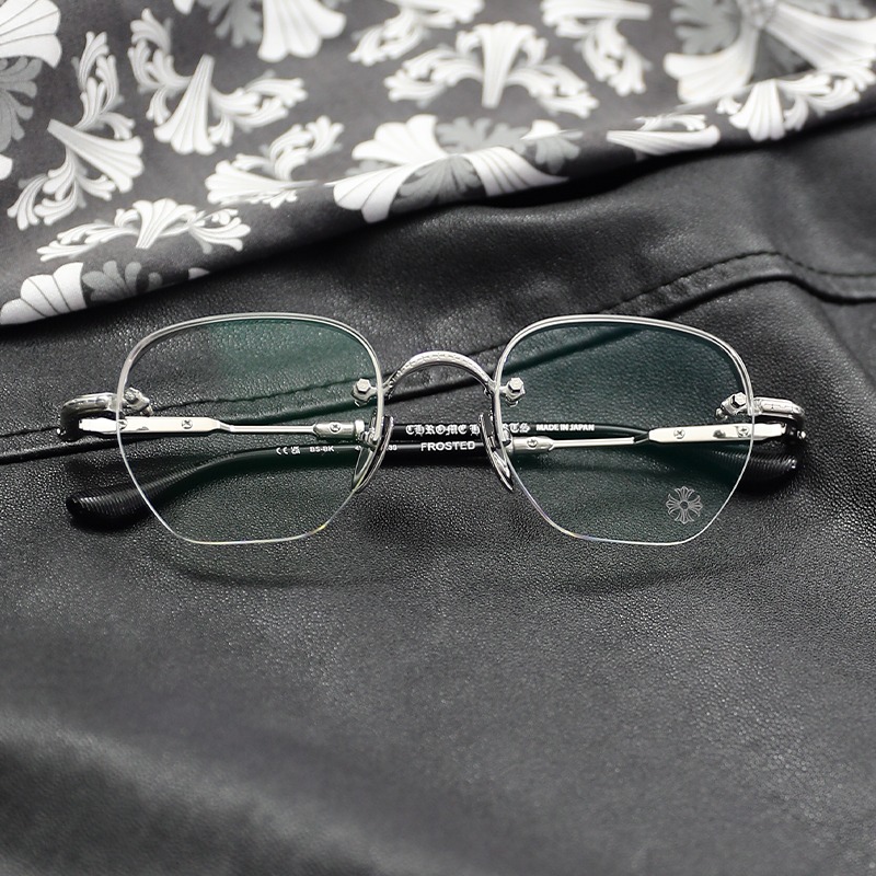 CHROME HEARTS ,FROSTED , #BK/BS , SIZE: 49-21-139, 男裝, 手錶及配件, 眼鏡 - Carousell