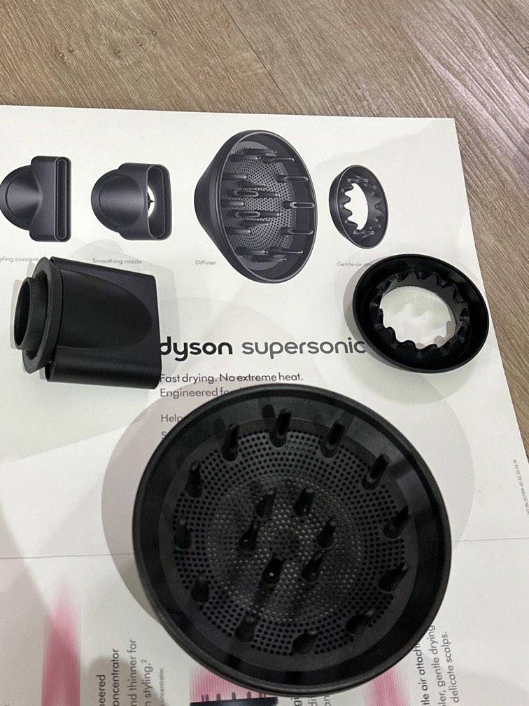 Dyson supersonic hairdryer diffuser gentle air attachment smoothing ...