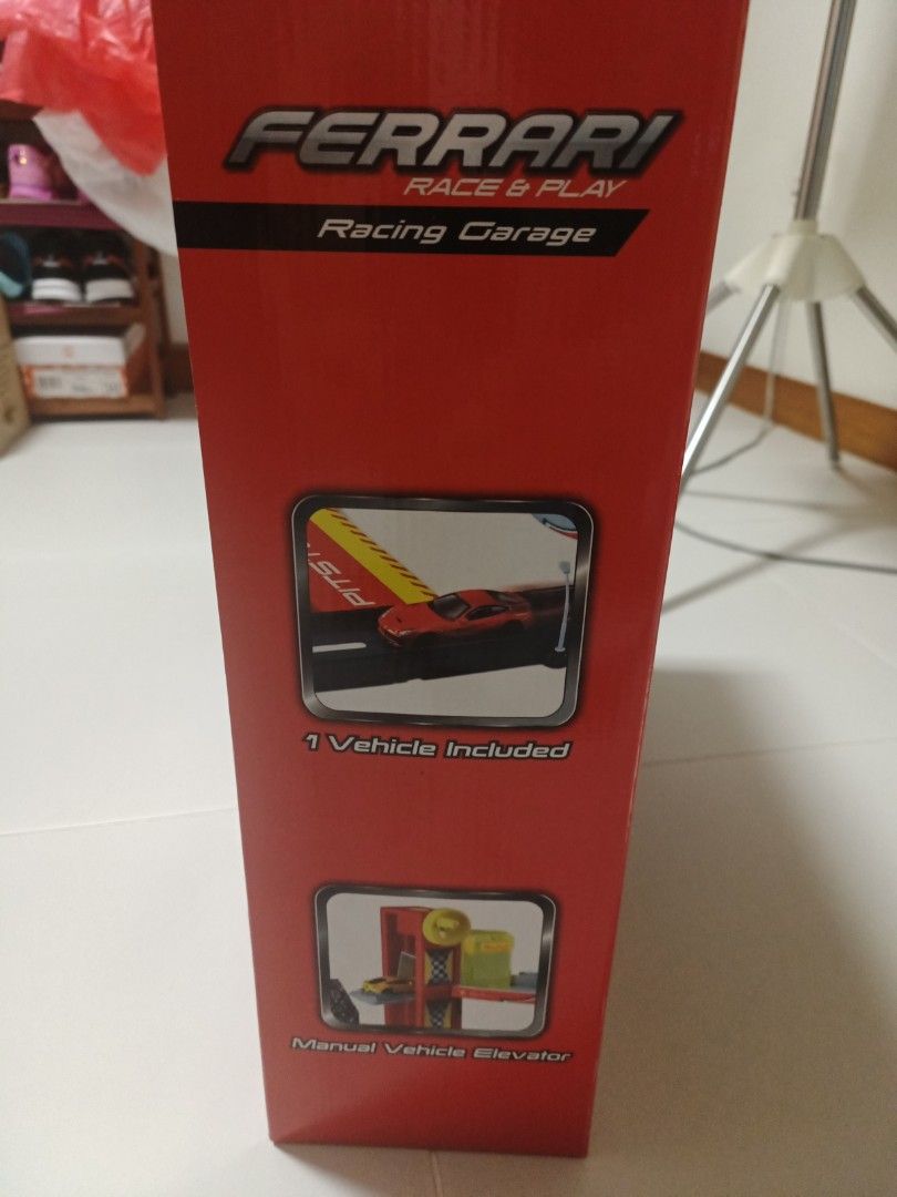 Ferrari racing garage, Hobbies & Toys, Toys & Games on Carousell