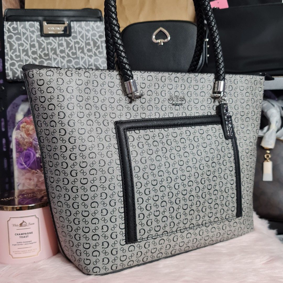 Guess Tote Bag, Women's Fashion, Bags & Wallets, Tote Bags on Carousell