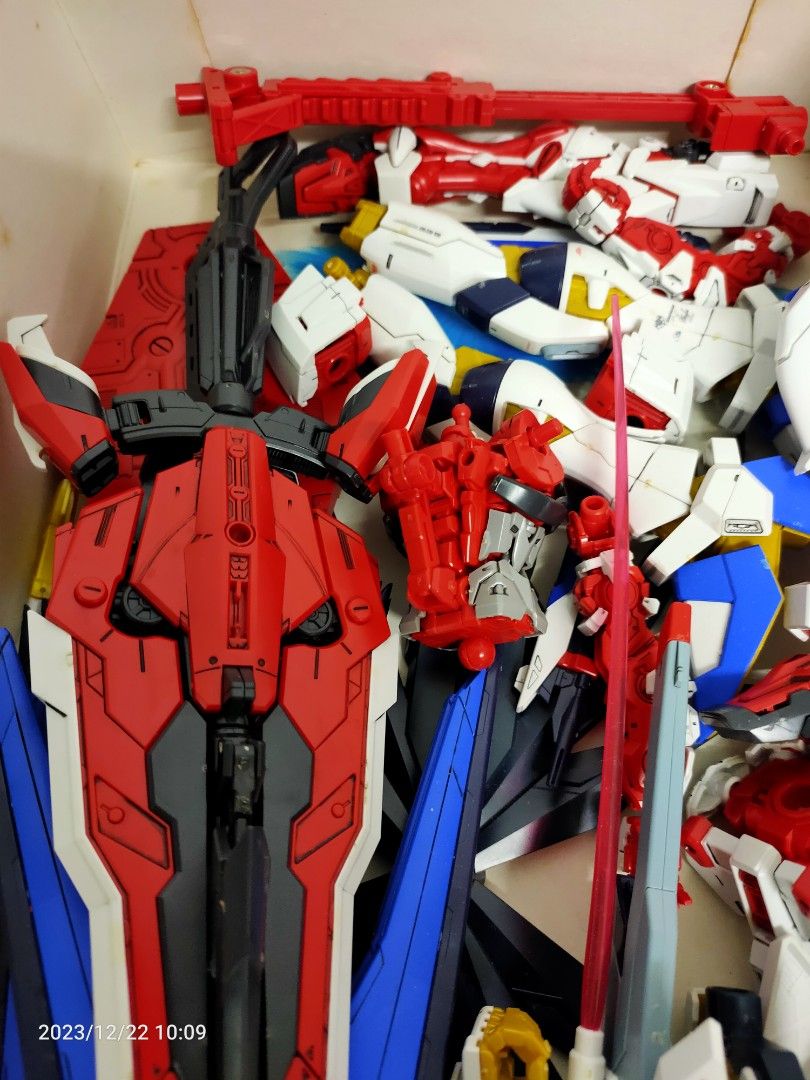 Gundam strike freedom and Astray red frame, Hobbies & Toys, Toys ...