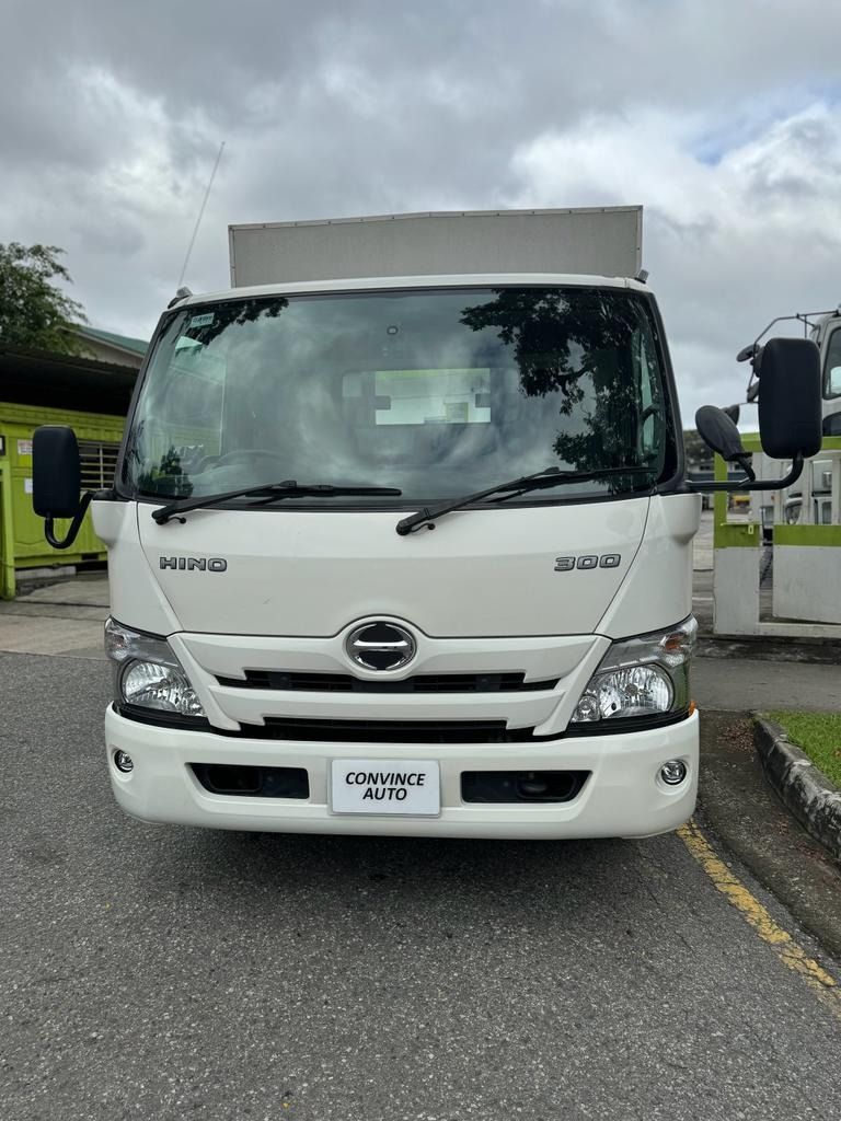 Hino XZU710R 14FT wooden body with retractable canopy Manual, Cars ...