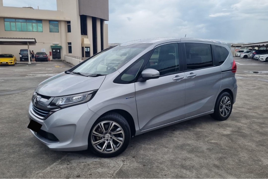 Honda Freed Hybrid 1.5 G Honda Sensing Dual Power Doors 7-Seater (A ...