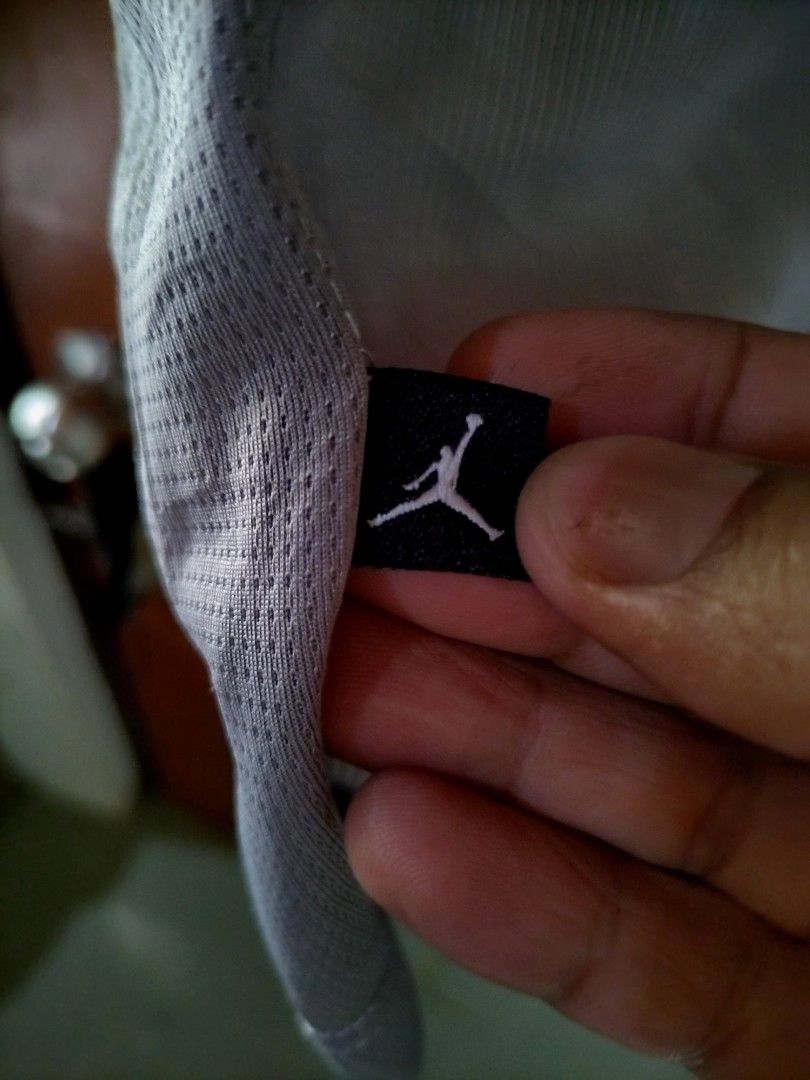 Jordan sando, Men's Fashion, Activewear on Carousell