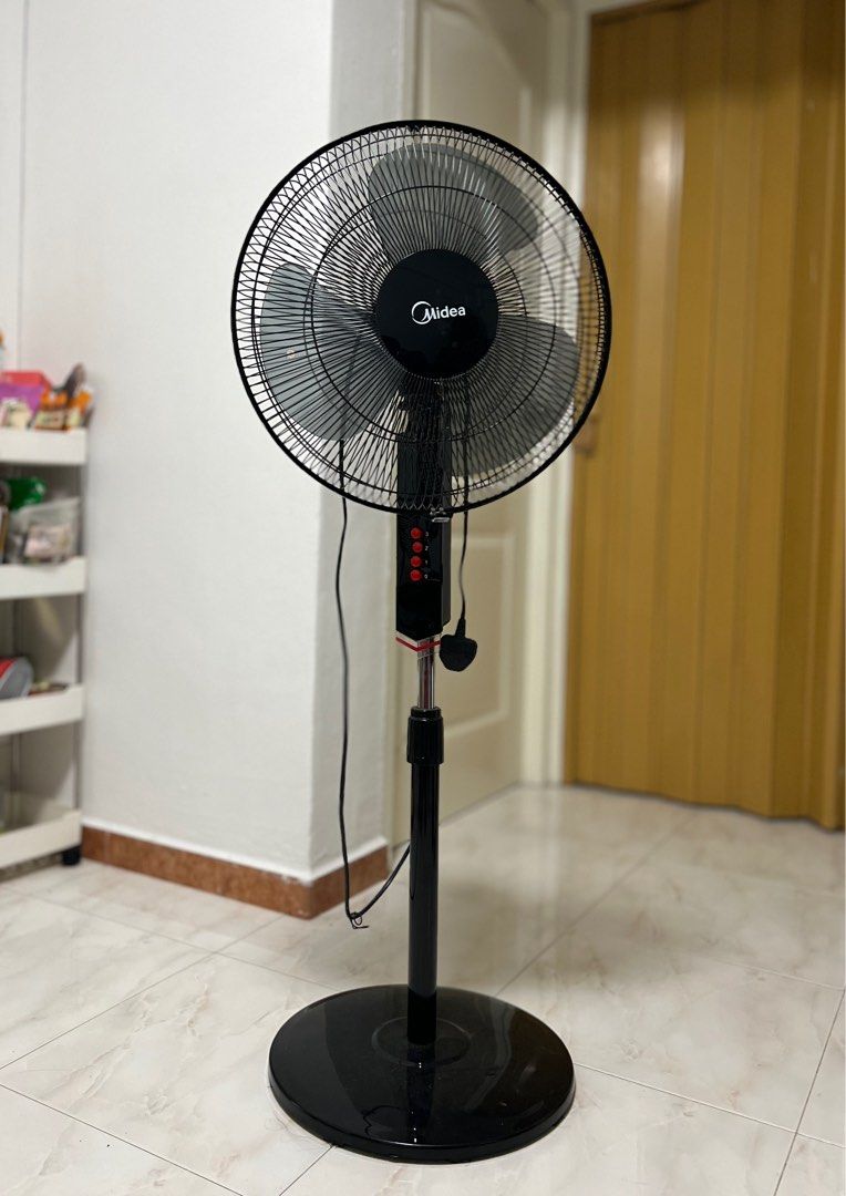 Midea and Mag Standing Fan, Furniture & Home Living, Lighting & Fans ...