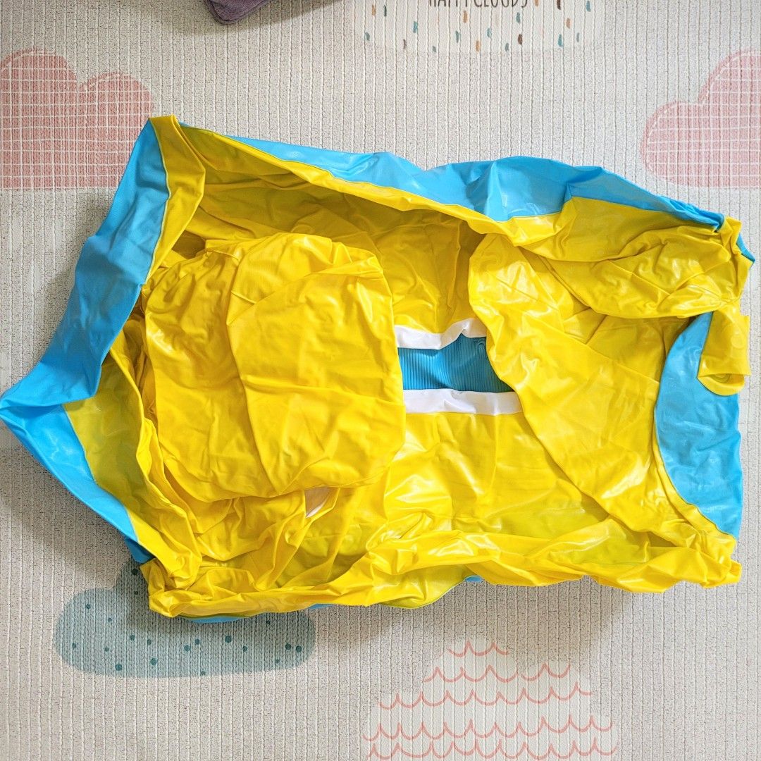 Munchkin Inflatable Duck Bath Tub, Babies & Kids, Bathing & Changing ...