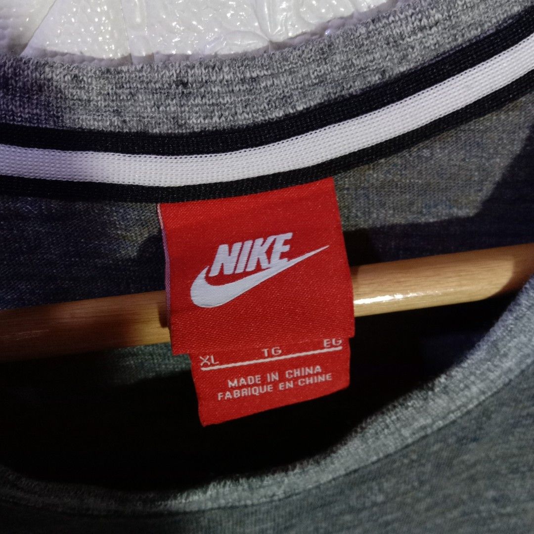 Nike red tag authentic, Men's Fashion, Tops & Sets, Tshirts & Polo ...