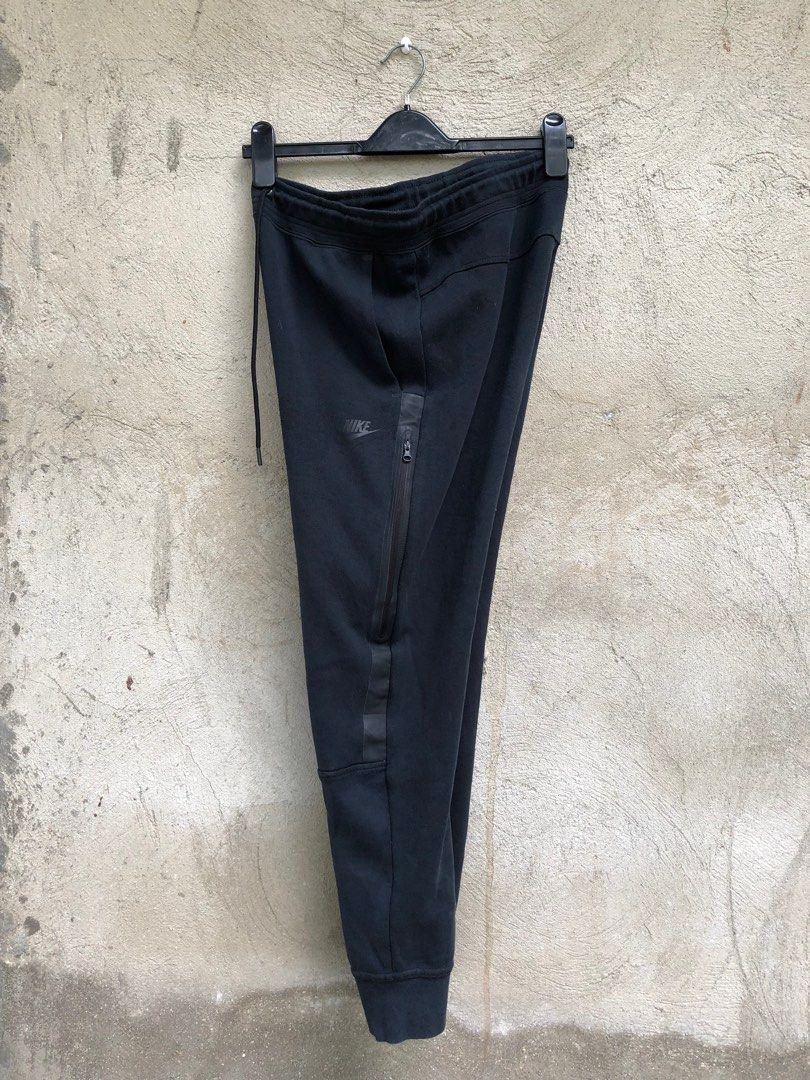 Nike Tech Fleece, Men's Fashion, Bottoms, Joggers on Carousell
