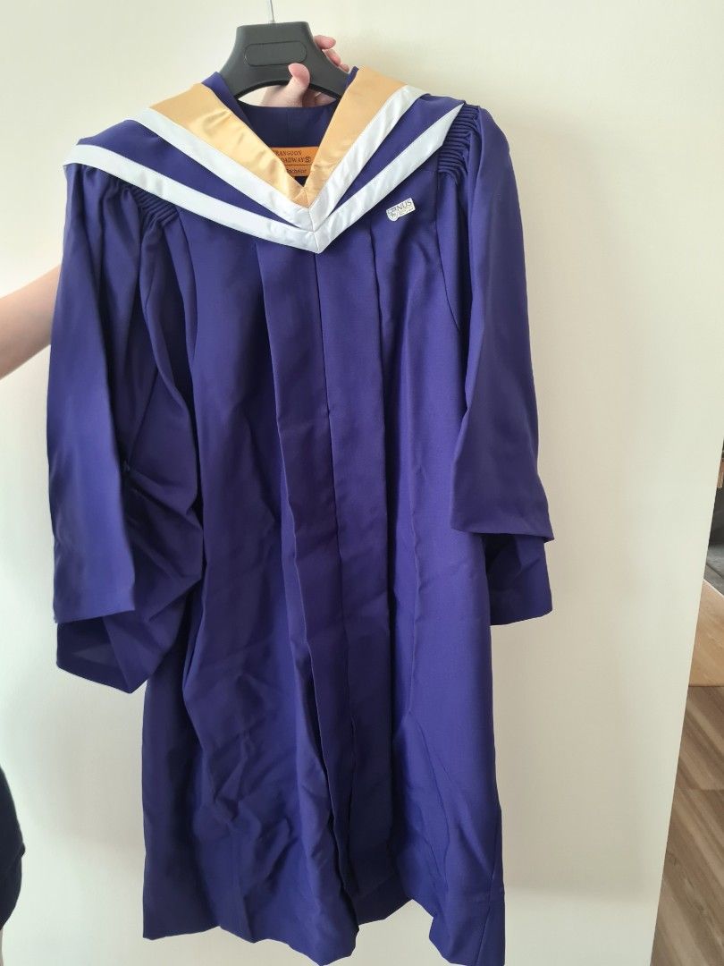 NUS Engineering Graduation Gown with Sash and Motarboard, Men's Fashion ...