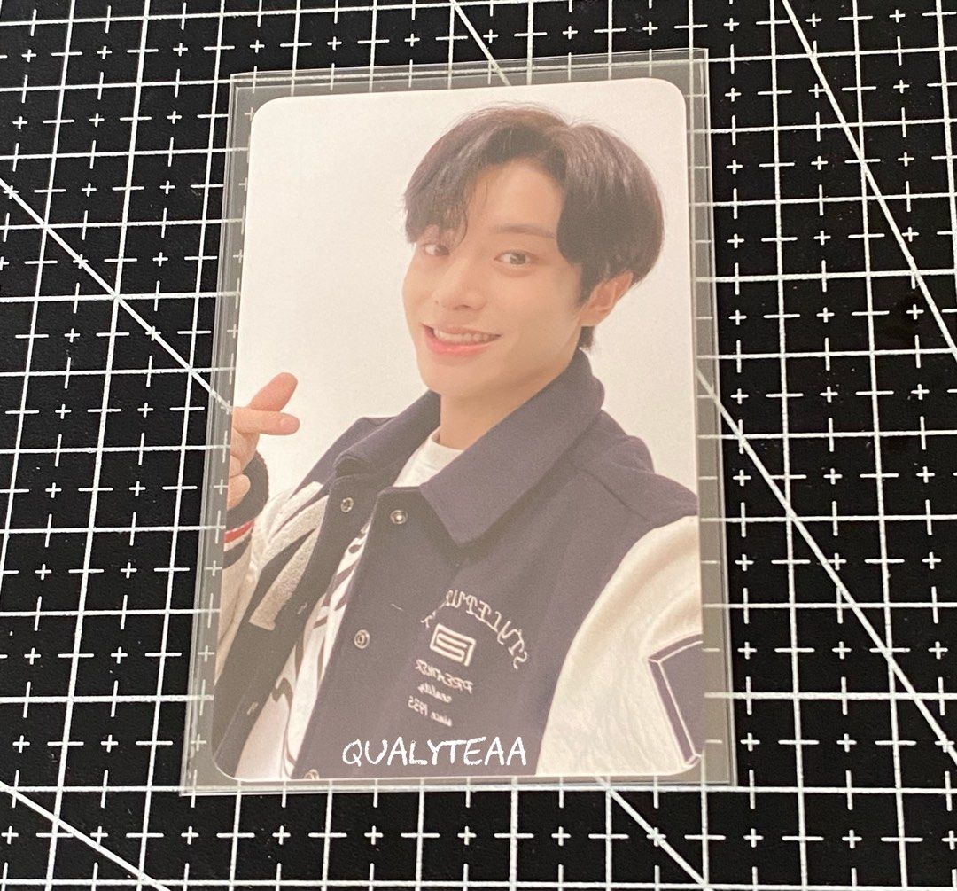 OFFICIAL JAKE SEOUL ENGENE ZONE PC, Hobbies & Toys, Memorabilia ...