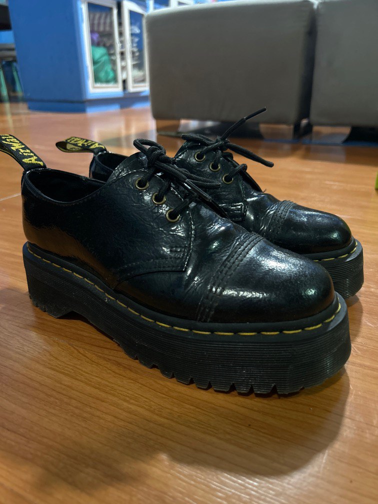 Original Doc Martens 1461 Quad - US7, Women's Fashion, Footwear, Loafers on Carousell