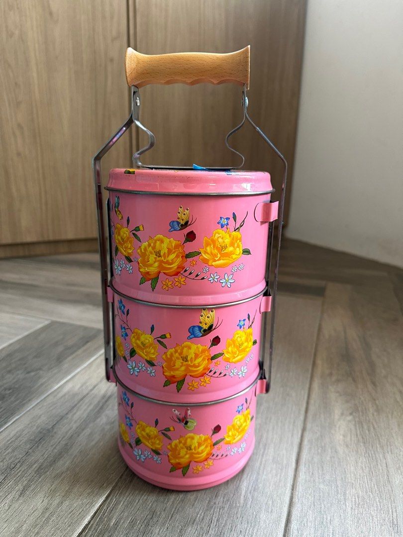 Peranakan Tingkat Containers, Everything Else on Carousell