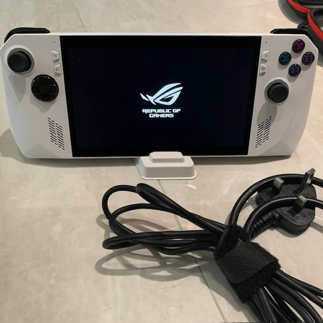 ROG Ally - Handheld Gaming PC, Video Gaming, Video Game Consoles ...