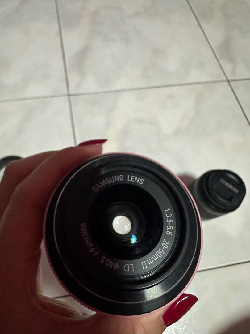 Samsung NX1000 Mirrorless Digicam Camera in Pink, Photography, Cameras ...