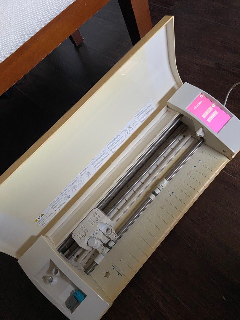 Silhouette Cameo 3 Cutting Machine, Hobbies & Toys, Stationary & Craft ...