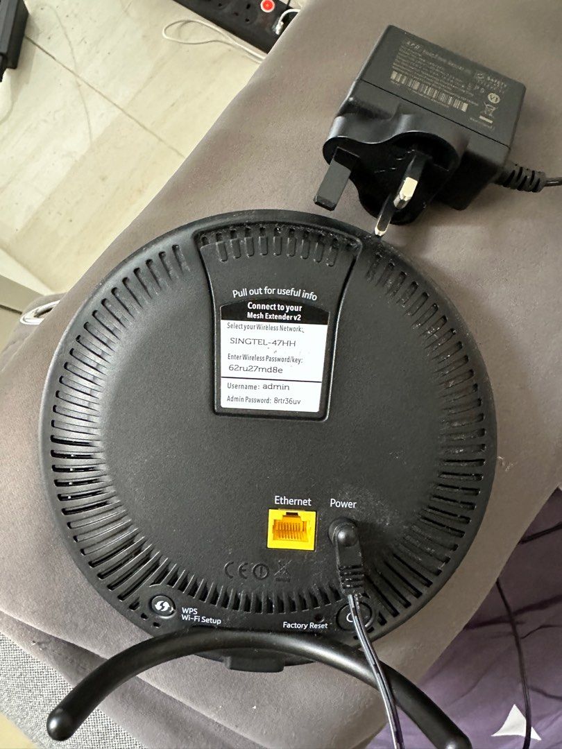 Singtel mesh router + adapter + data cable, TV & Home Appliances ...