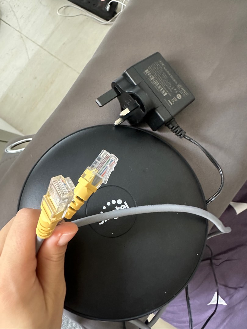 Singtel mesh router + adapter + data cable, TV & Home Appliances ...