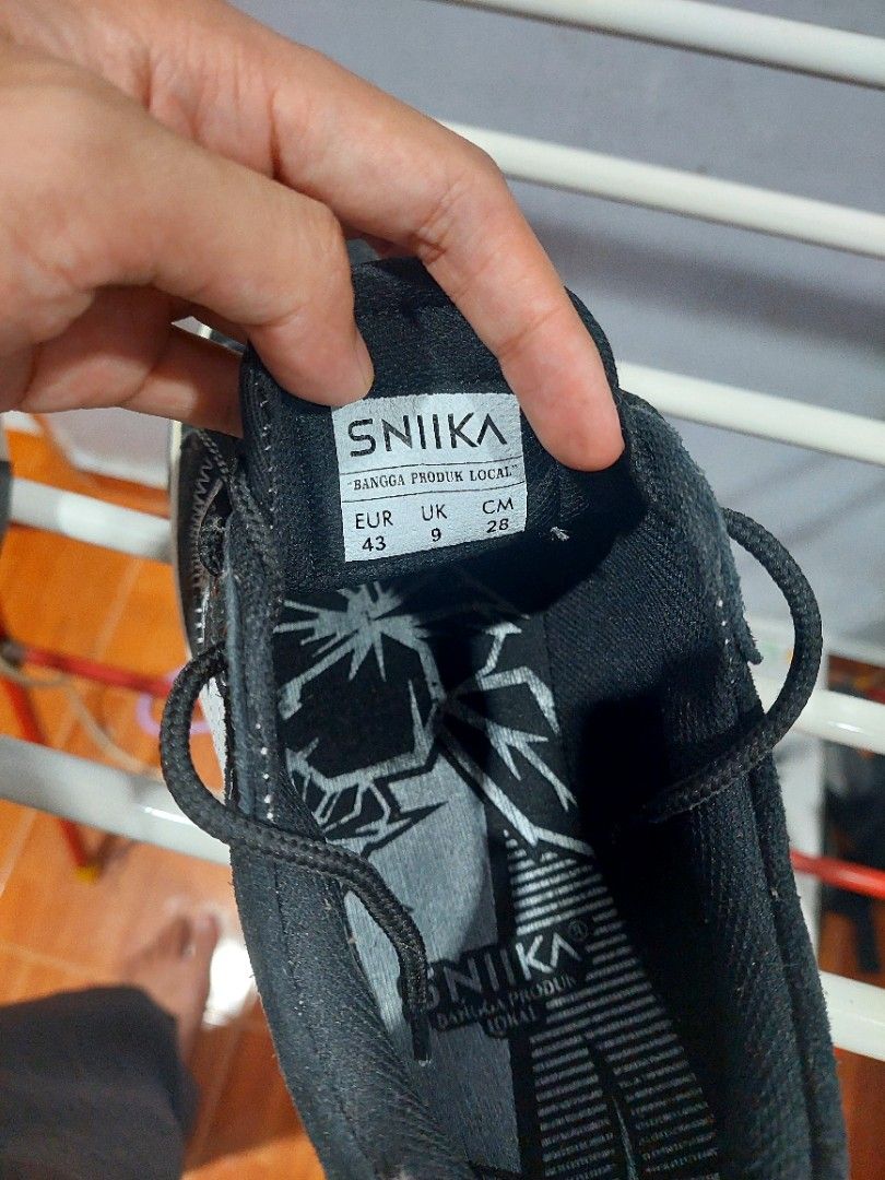 SNIIKA Wayang Kulit Lowfade, Men's Fashion, Footwear, Sneakers on Carousell