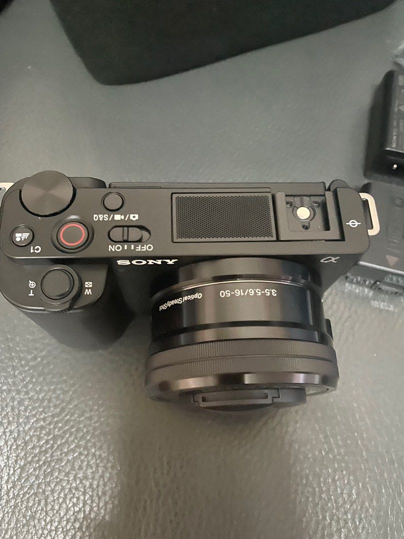Sony VLOG camera ZV-E10L, Photography, Cameras on Carousell