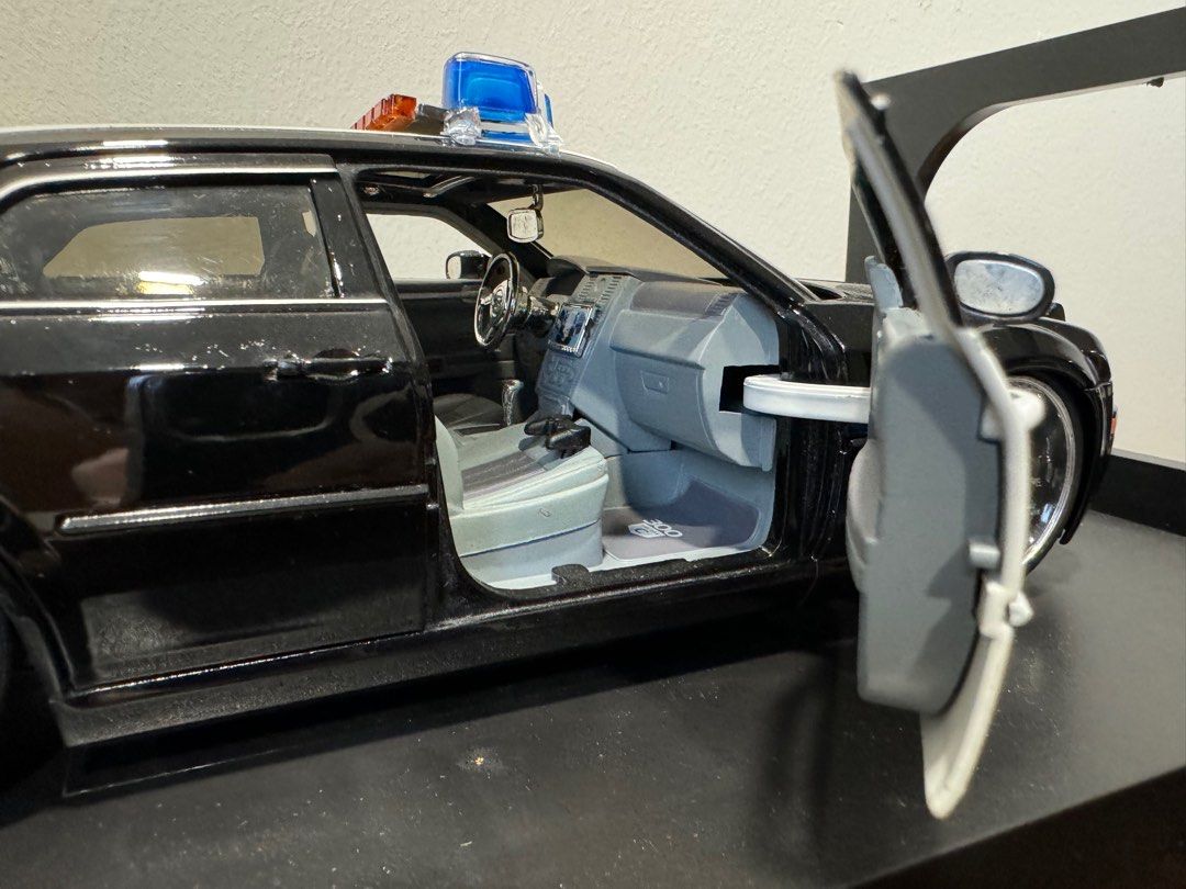 1/18 Jada Toys Chrysler 300C Police Car, Hobbies & Toys, Toys & Games ...
