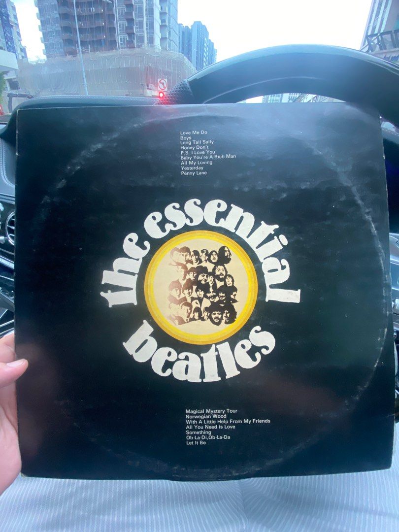Beatles Essential Vinyl, 1972, Hobbies & Toys, Music & Media, Vinyls on ...