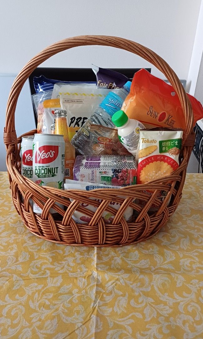 Big hamper Basket ONLY., Food & Drinks, Gift Baskets & Hampers on Carousell