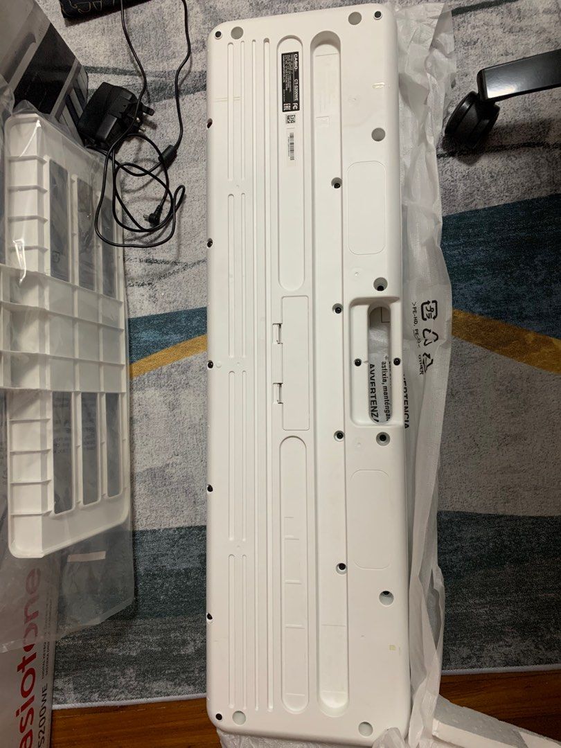 [Declutter] Casio Casiotone CT-S200WE Keyboard Piano + Keyboard Stand ...