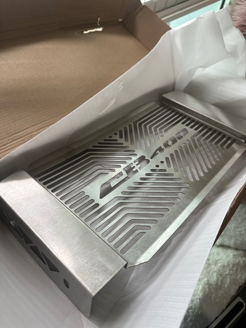 CB400 Radiator Guard Super 4, Motorcycles, Motorcycle Accessories on ...