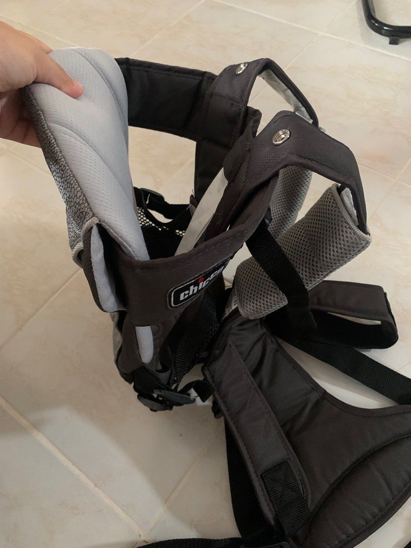 Chico Baby Carrier, Babies & Kids, Going Out, Carriers & Slings on ...