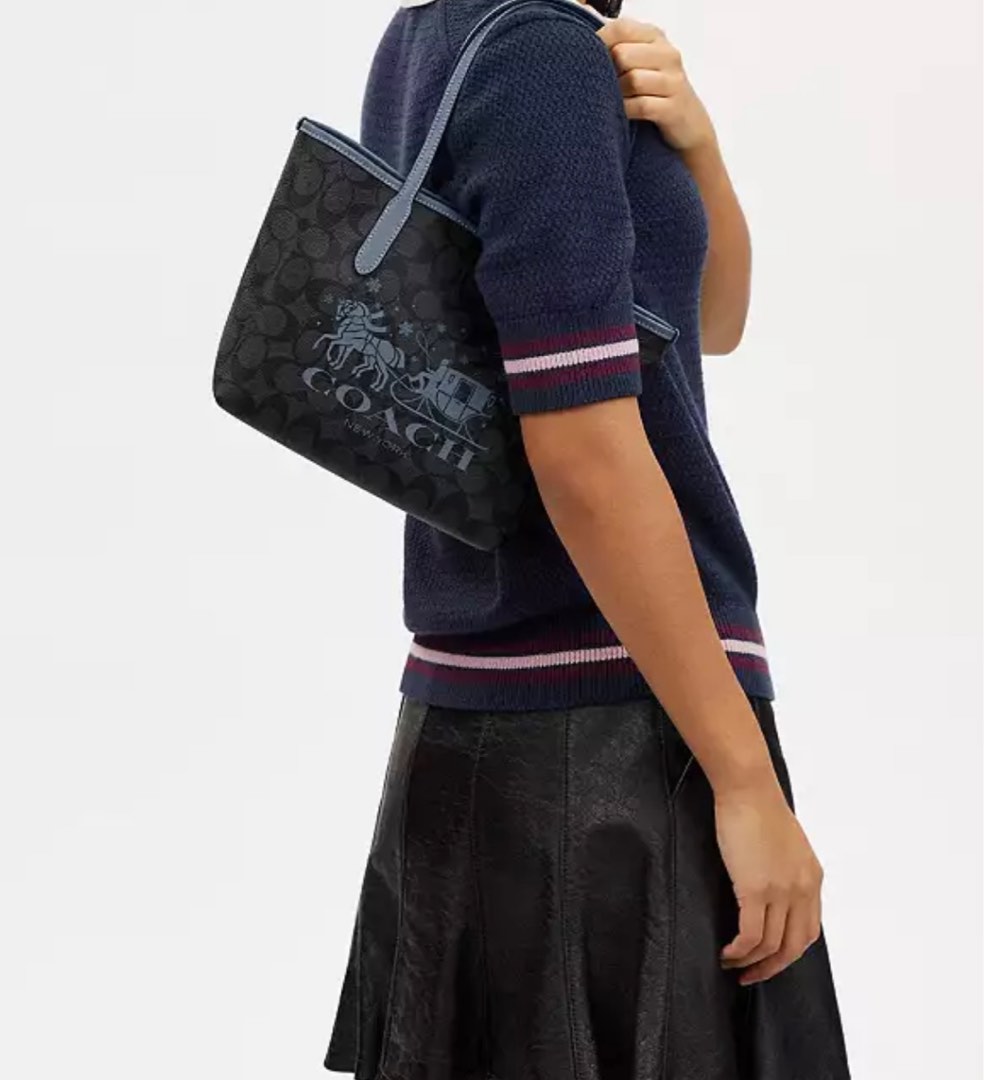 Coach mini tote 馬車 藍色 迷你 托特包, 名牌精品, 精品包與皮夾在旋轉拍賣