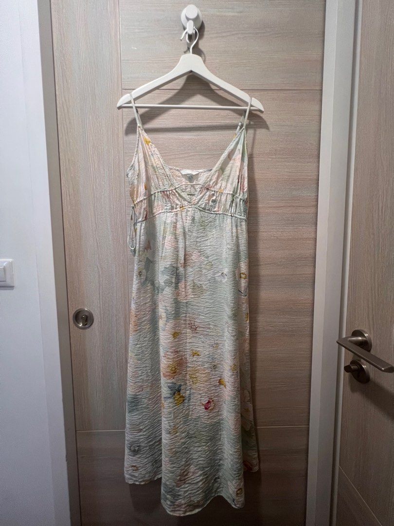 COS, Uniqlo, GU, H&M and more, Women's Fashion, Dresses & Sets, Dresses on Carousell