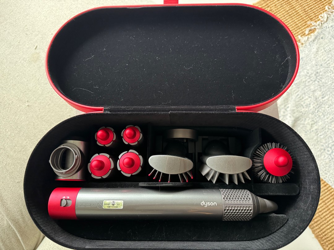 Dyson Airwrap Complete Set, Beauty & Personal Care, Hair on Carousell
