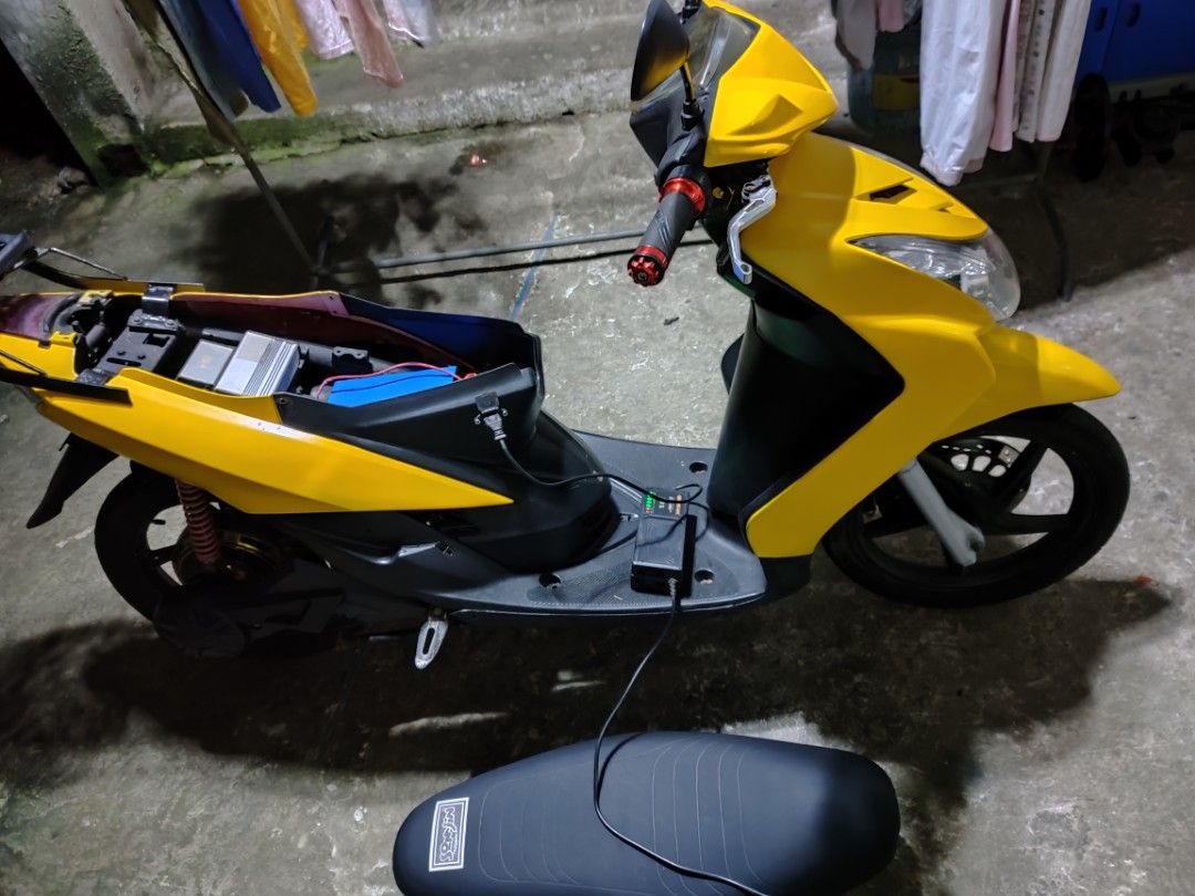 E-bike mio look, Motorbikes, Motorbikes for Sale on Carousell