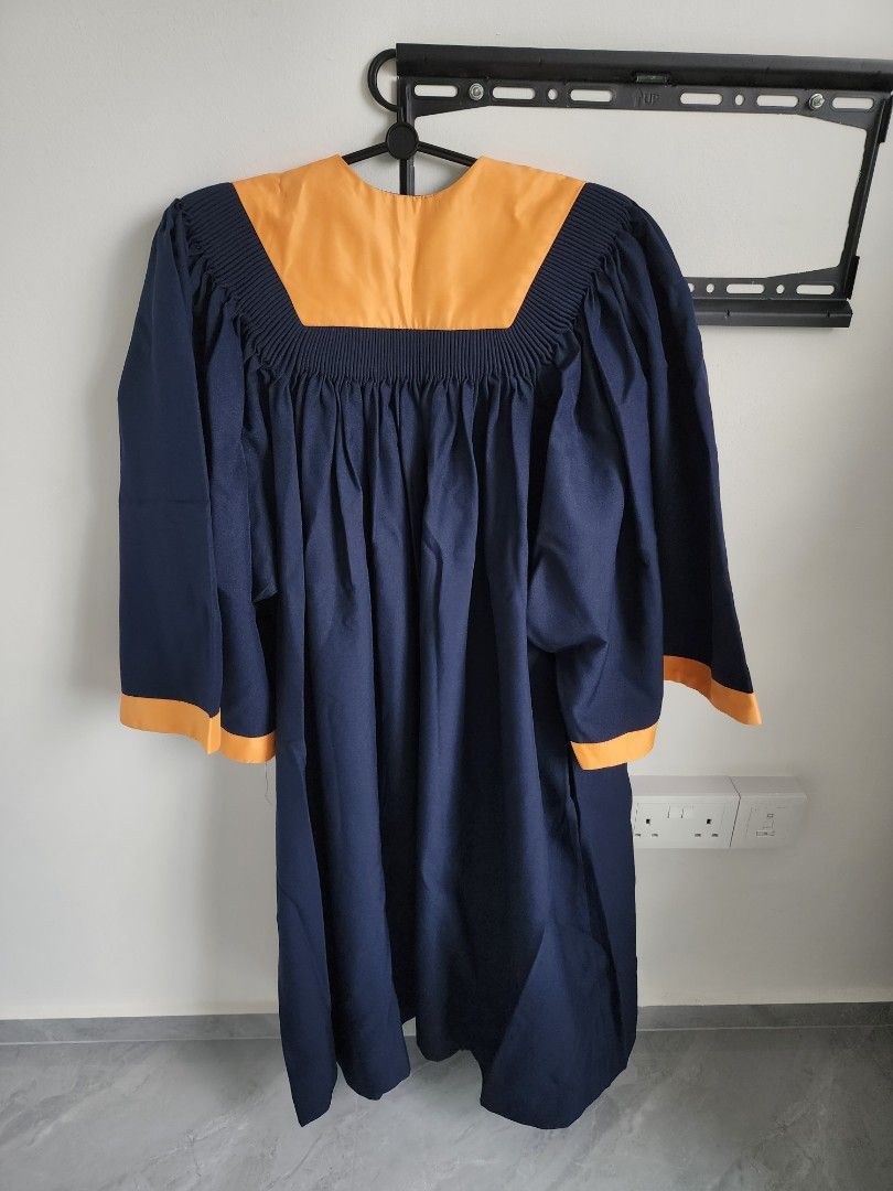 Graduation Gown - Ngee Ann Poly, Women's Fashion, Coats, Jackets and ...