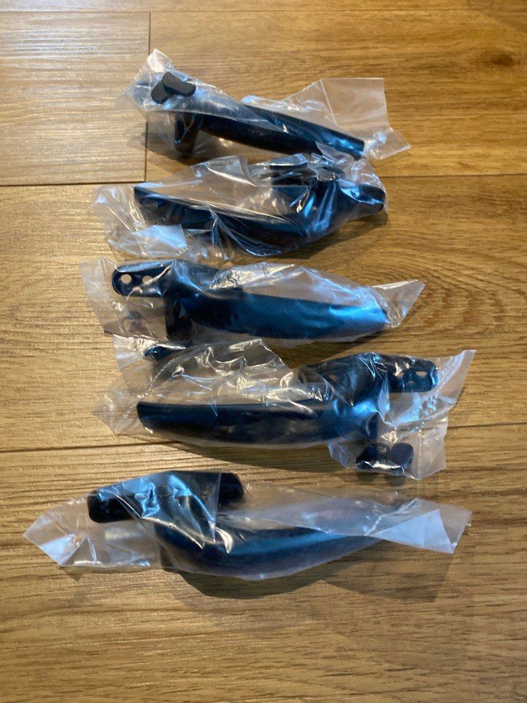 HDB Window Handle Black, Furniture & Home Living, Home Improvement ...