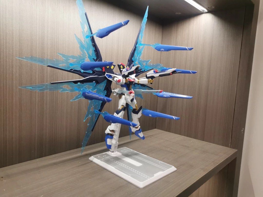 HGCE Strike Freedom Gundam 1/144 Wing of Light Special Effect Parts UV ...