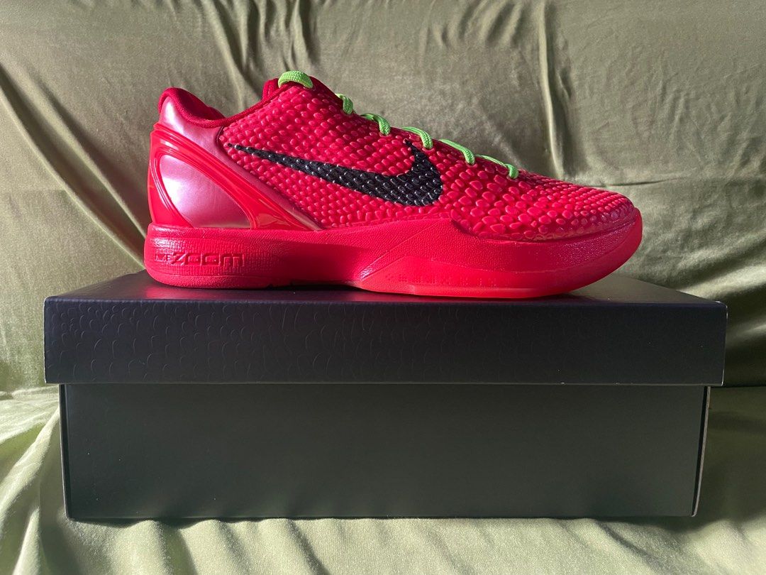KOBE VI PROTRO REVERSE GRINCH, Men's Fashion, Footwear, Sneakers on ...