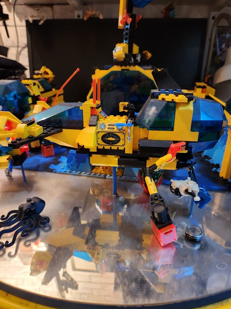 Lego Systems Aquazone shop display, Hobbies & Toys, Memorabilia ...