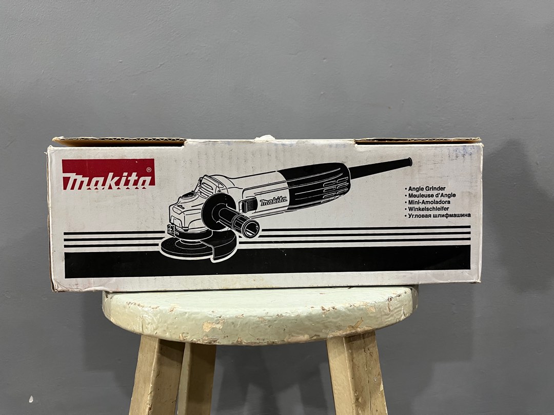 Makita Angle Grinder, Mobile Phones & Gadgets, Other Gadgets on Carousell