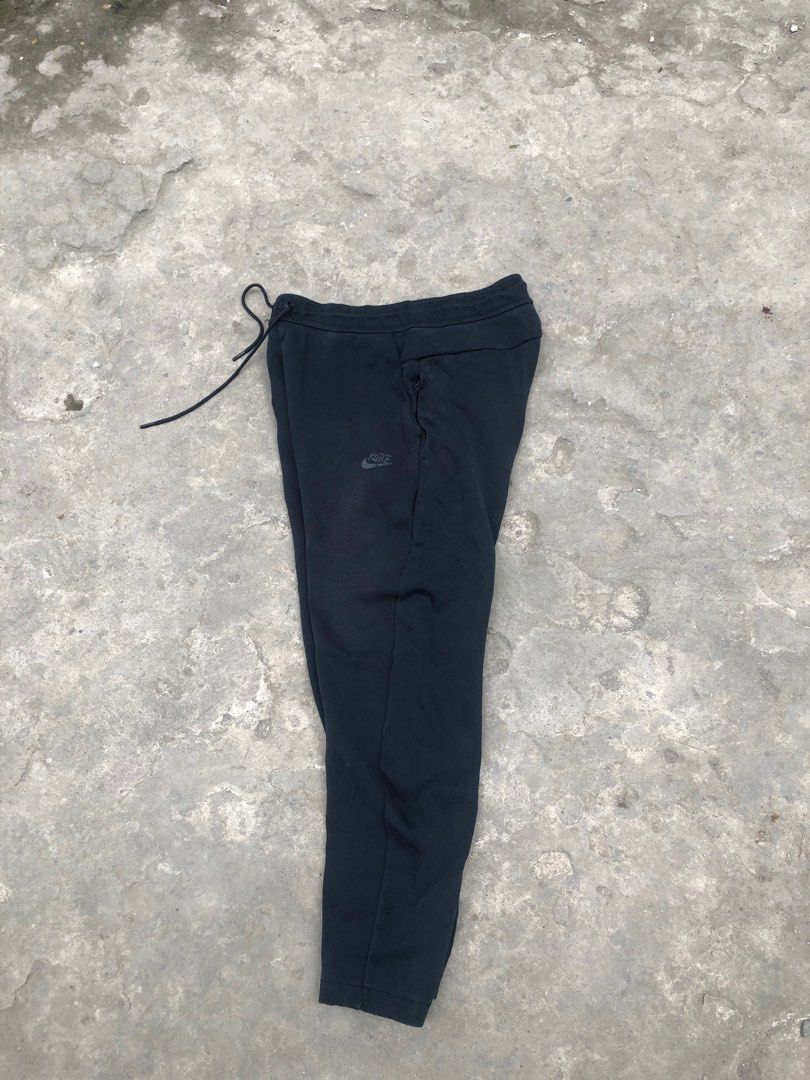 Nike Tech Fleece Pants, Men's Fashion, Bottoms, Joggers on Carousell